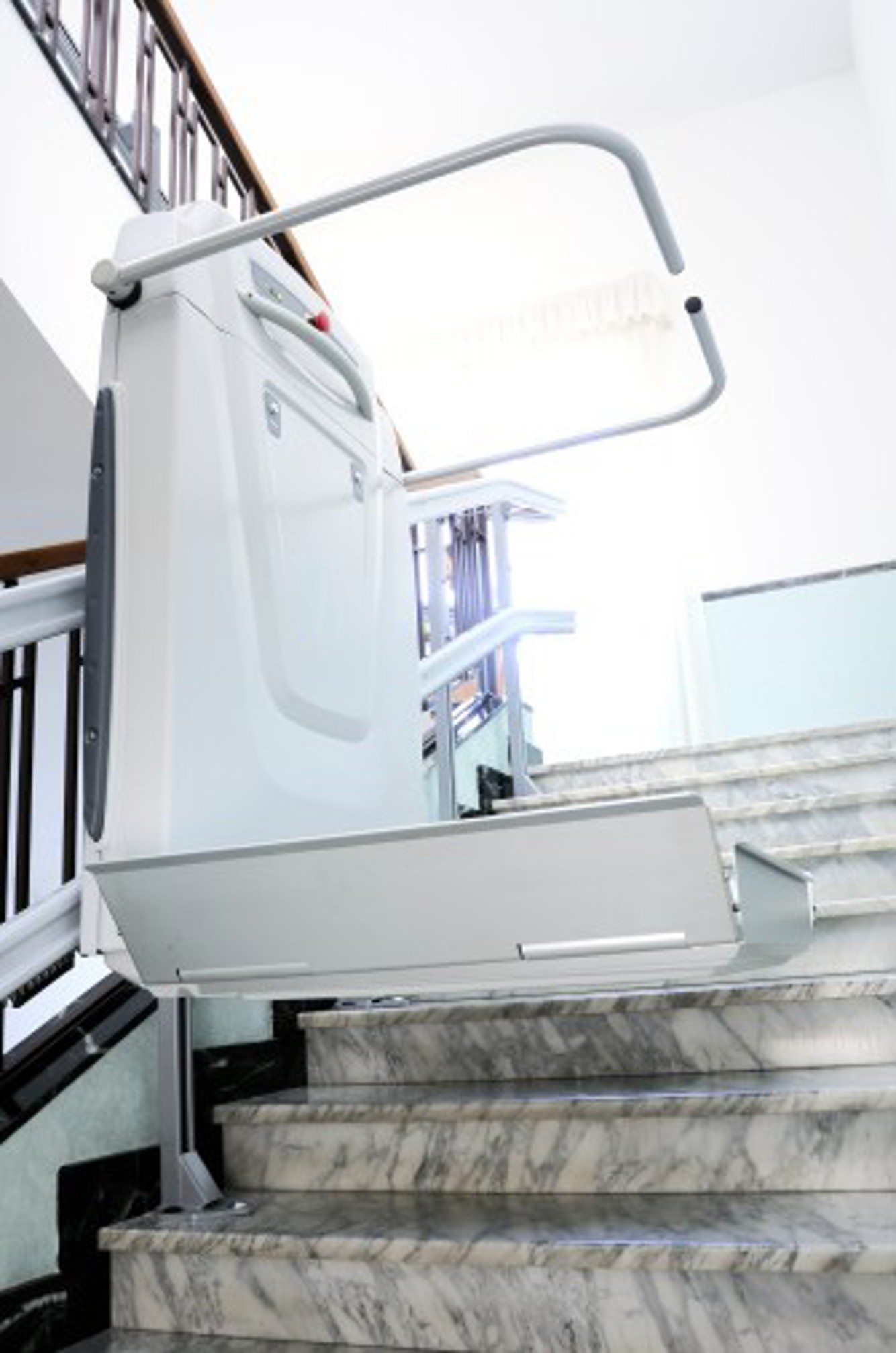 Montascale, Piattaforme e Ascensori | TK Home Solutions